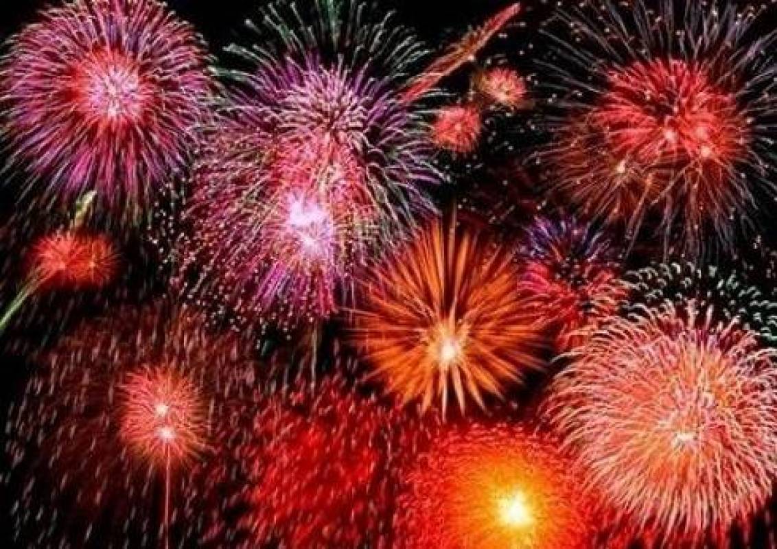 المفرقعات ابتهاج أم حزن أم ذكرى حرب؟ - منال أيوب | Addiyar Carlos Charles